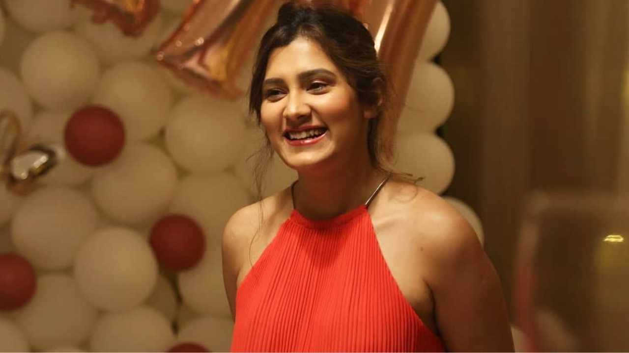 Aastha Gill: The Voice of Pop Culture in Modern India